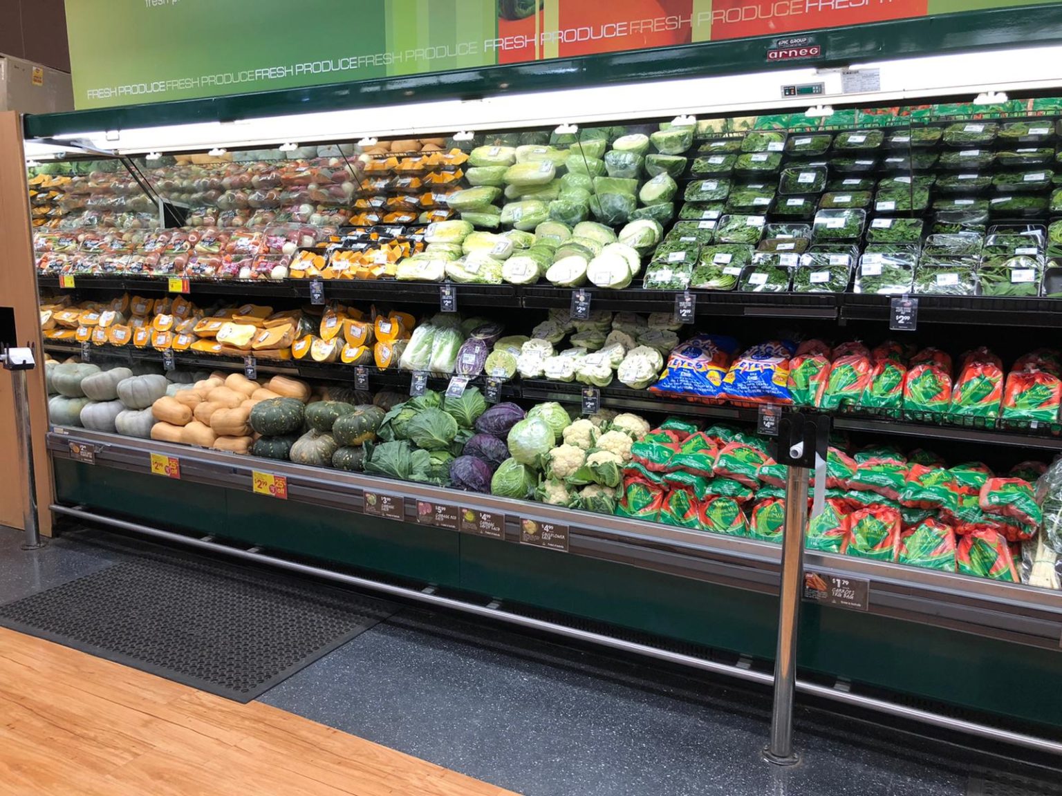 Fruit and Veg Displays | Martins Produce